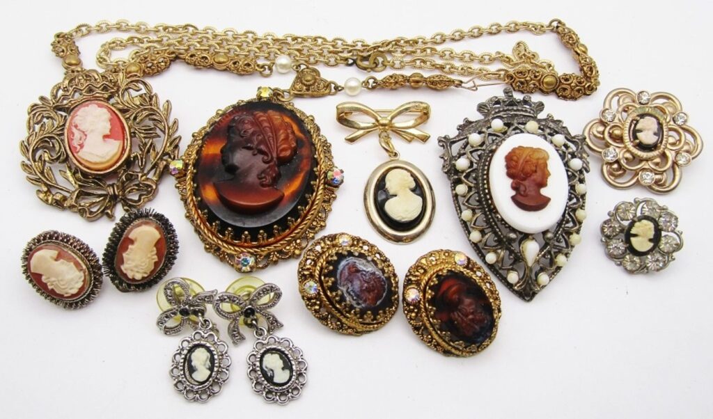 Home - Vintage Auctions Online